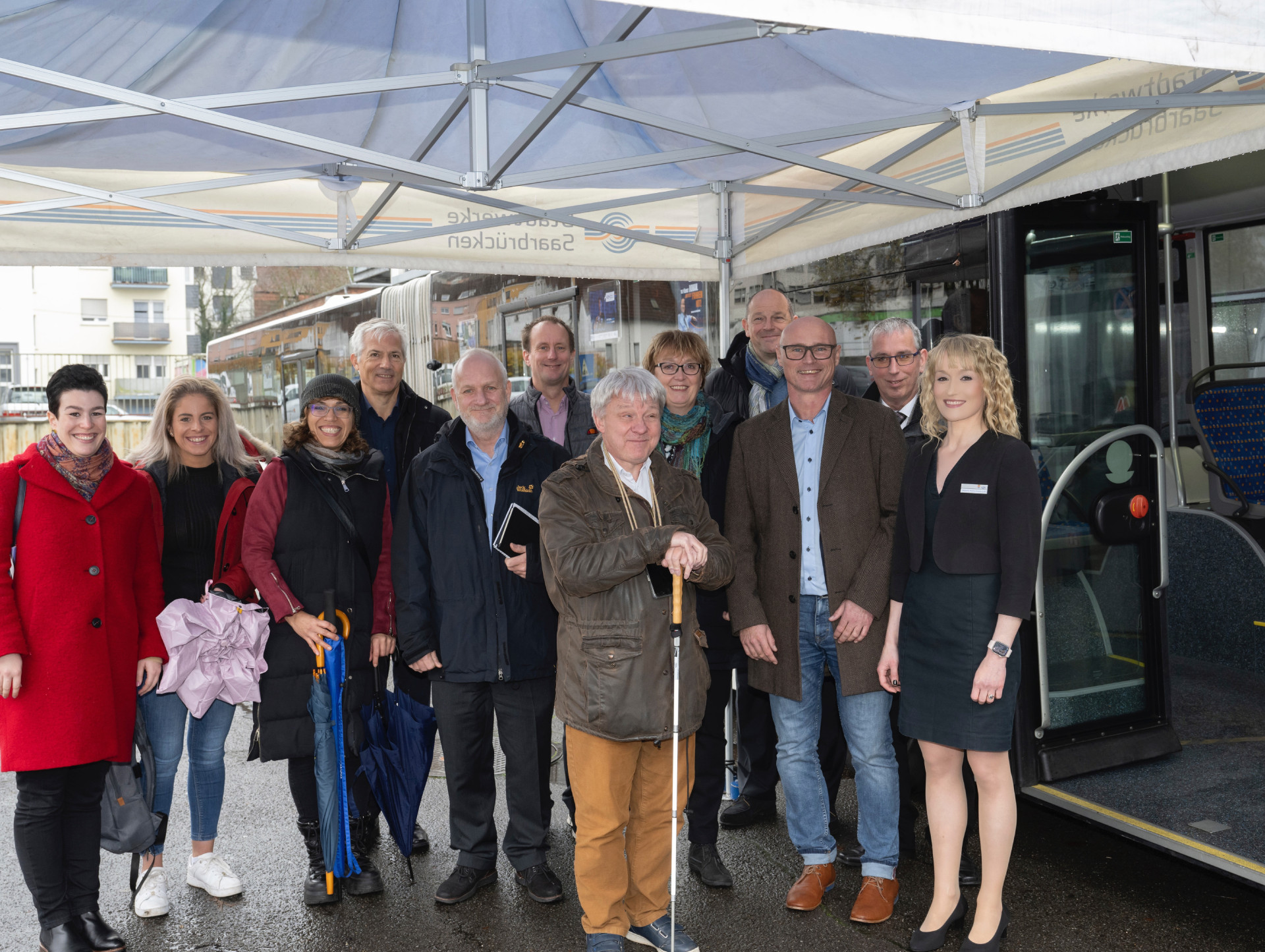 Busflotte der Saarbahn mit Mobilitätsassistenzsystem INTROS ausgestattet